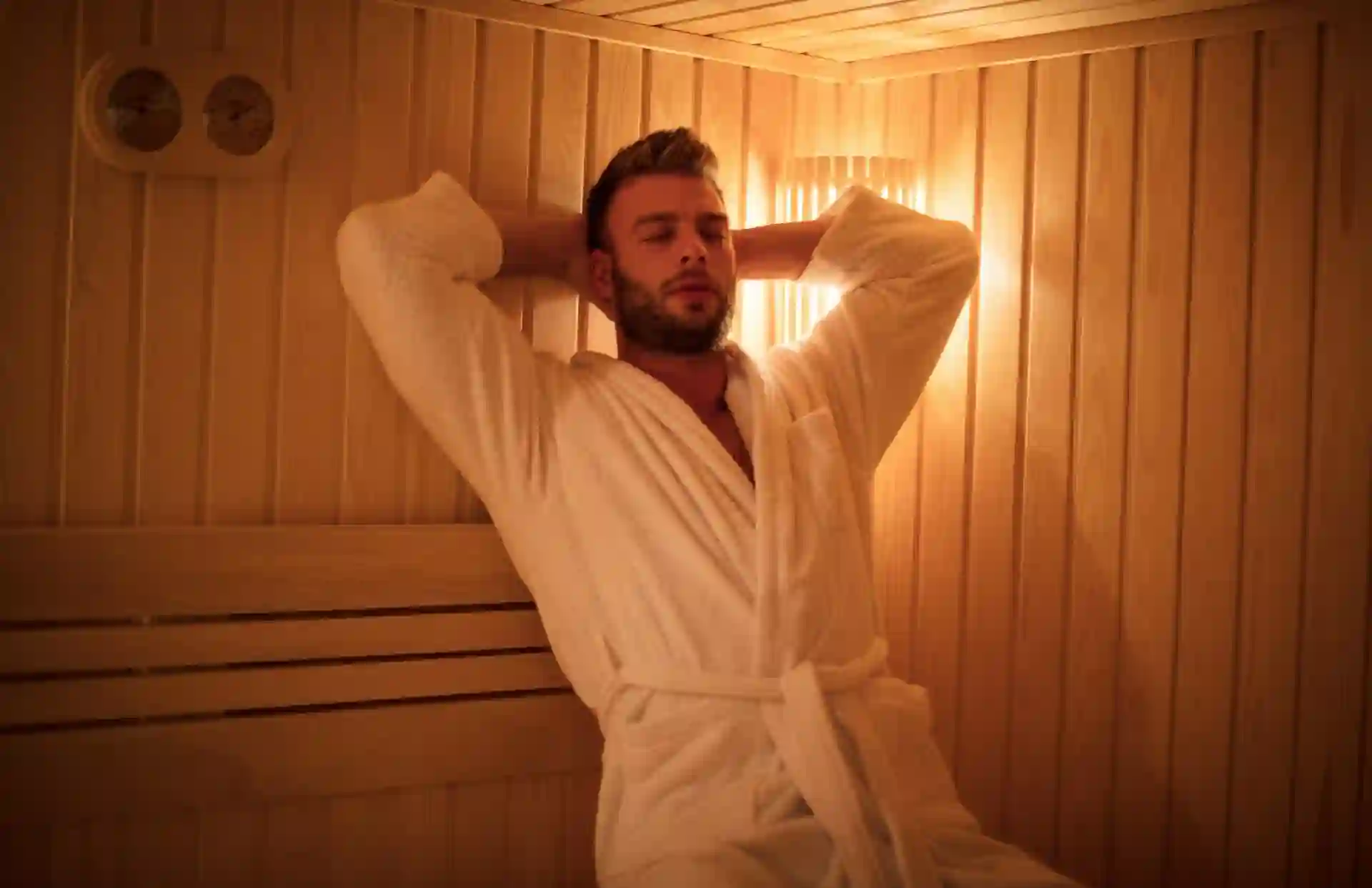 Sauna for Men: Modern Guys' Heat Therapy | HETKI Sauna